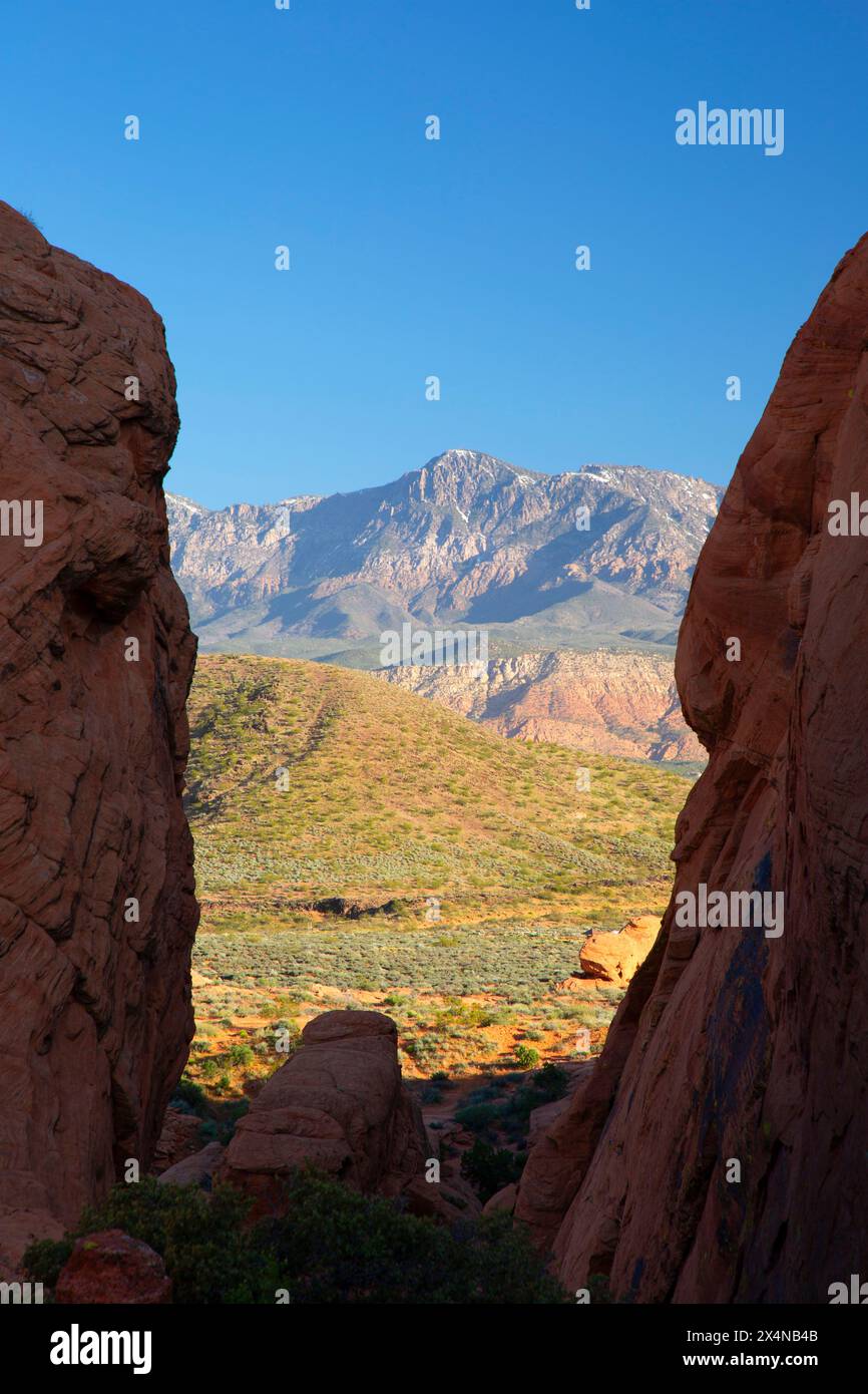 Babylon arch trail hi-res stock photography and images - Alamy