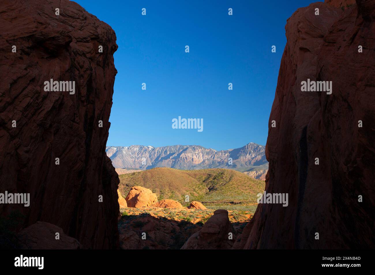 Babylon arch trail hi-res stock photography and images - Alamy