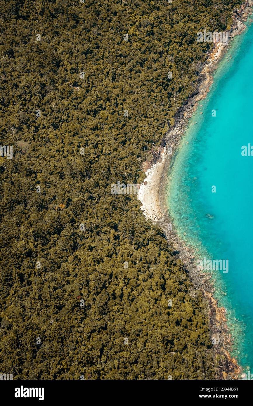Aerial view of airlie beach hi-res stock photography and images - Alamy