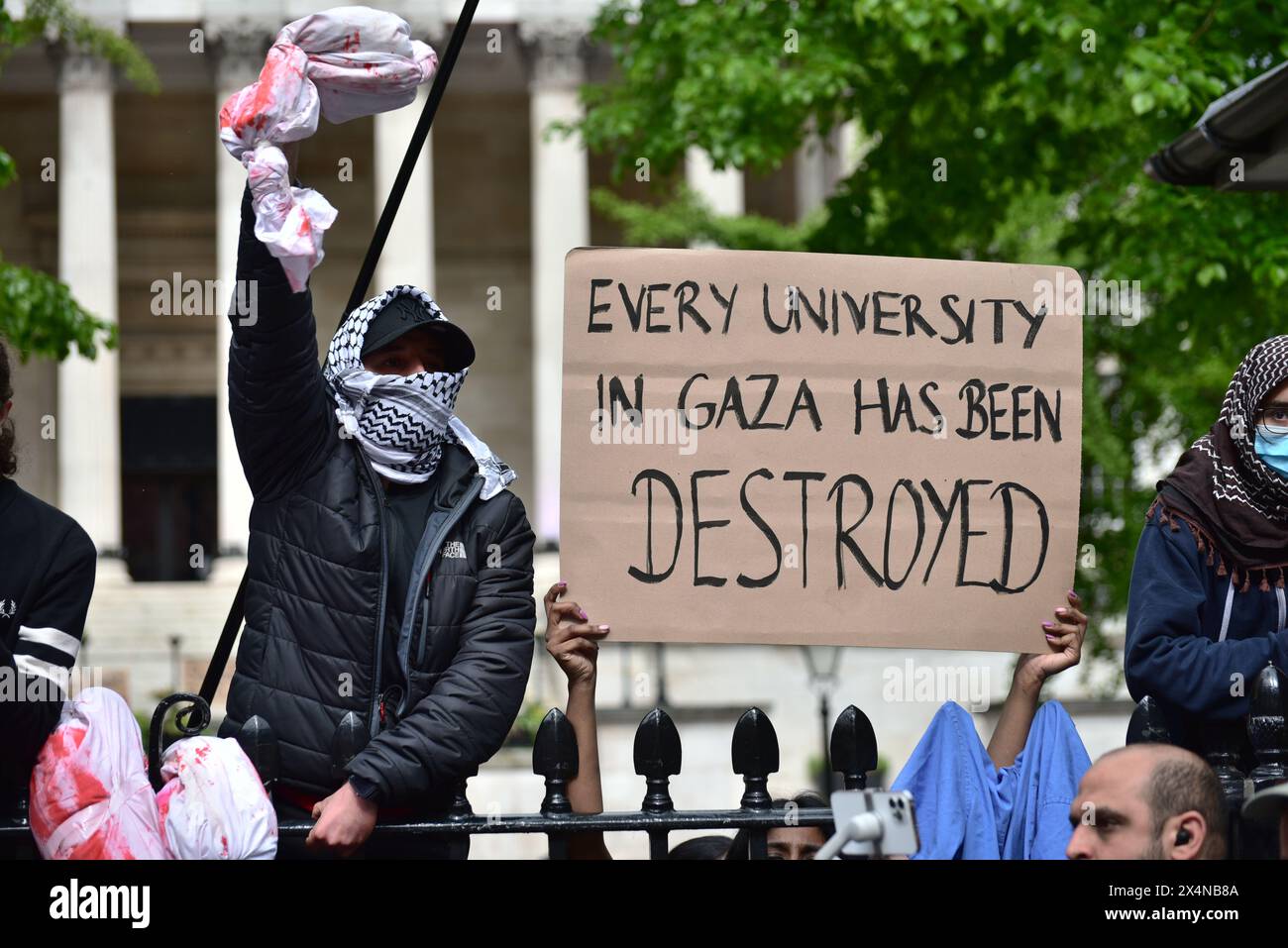 London, UK. 4 May 2024. Pro Palestine students protest at the gates of ...