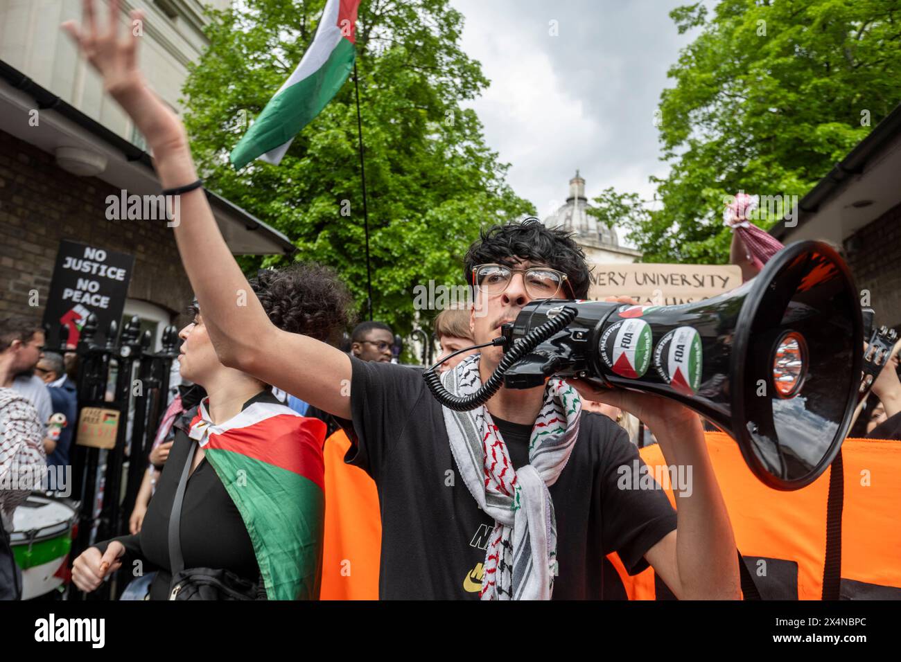 College campus protest palestine hi-res stock photography and images ...