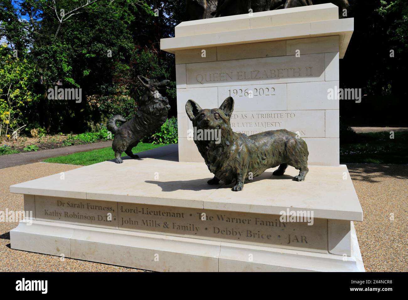 The first memorial statue to Queen Elizabeth II in the Library Gardens ...