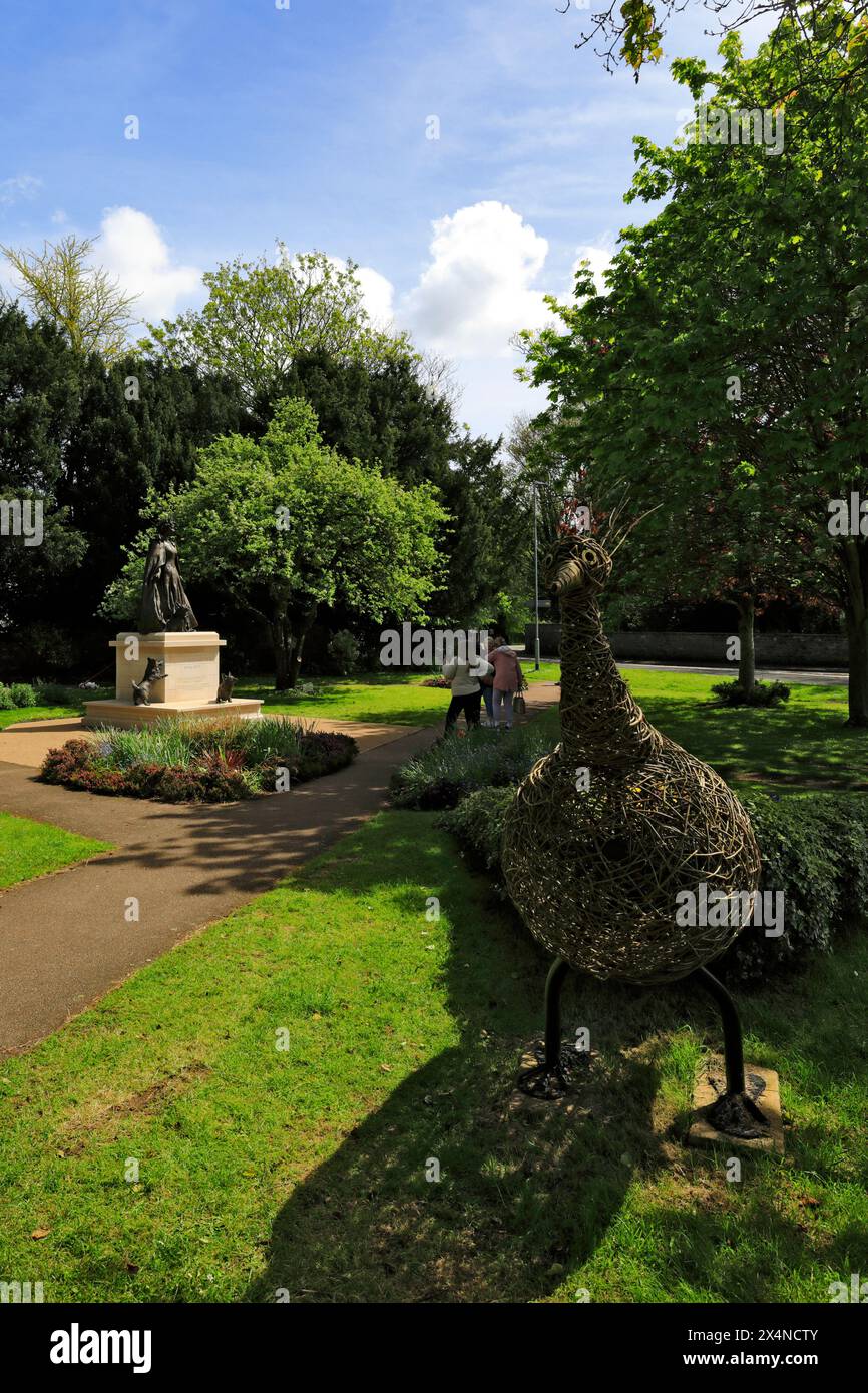 The first memorial statue to Queen Elizabeth II in the Library Gardens ...