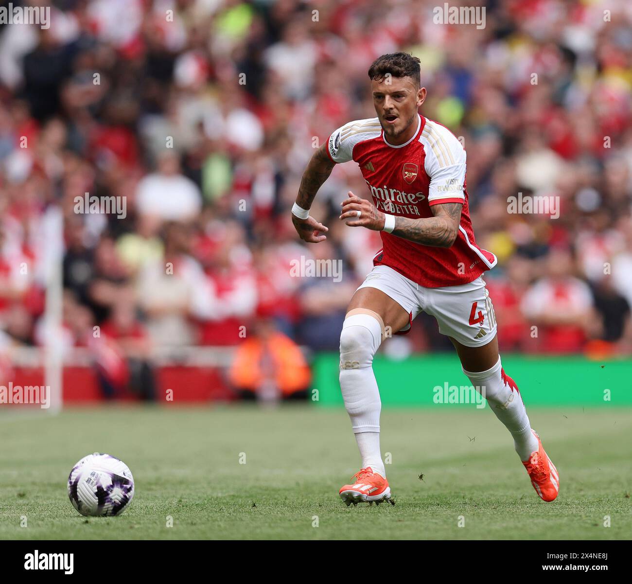 Ben white arsenal arsenal 2024 hi-res stock photography and images - Alamy