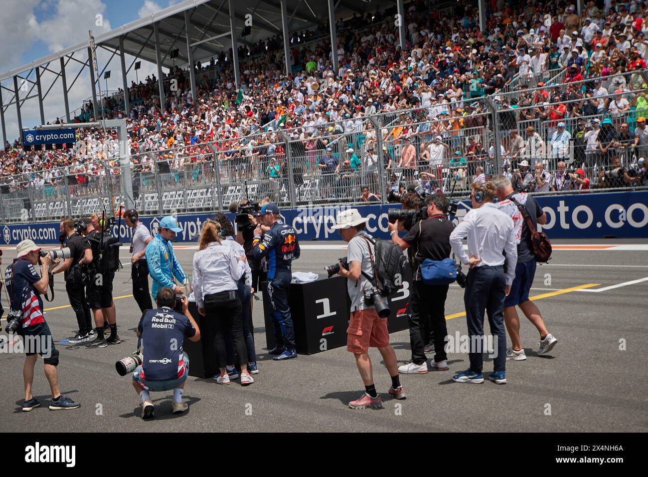 Miami Gardens, FL, USA. 4th May 2024. Sprint. Finish Line. F1 Miami GP ...