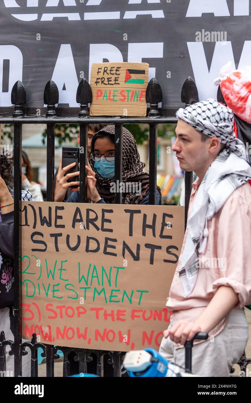 London, UK. 4 May 2024. Pro-Palestine students protest on Gower Street ...