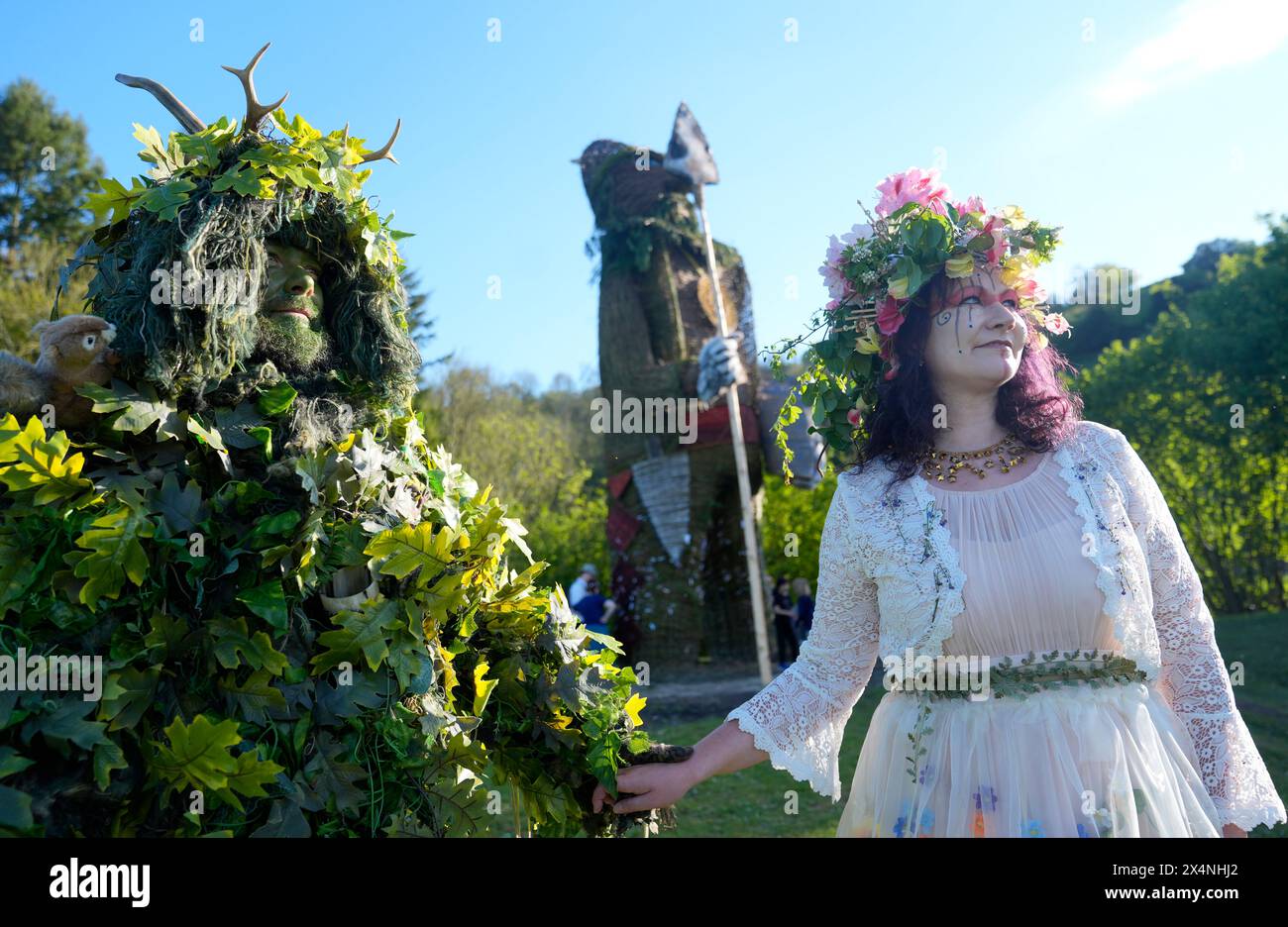 Richard (left) and Jenni Thompson, depicting the Green Man and May ...