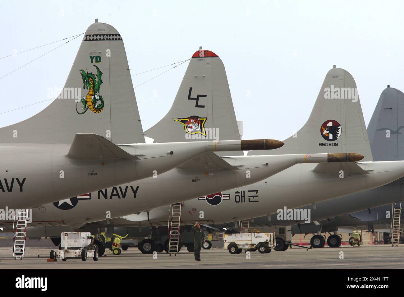 Seefernaufklärer vom Typ Lockheed P3 Orion von US Navy sowie der ...