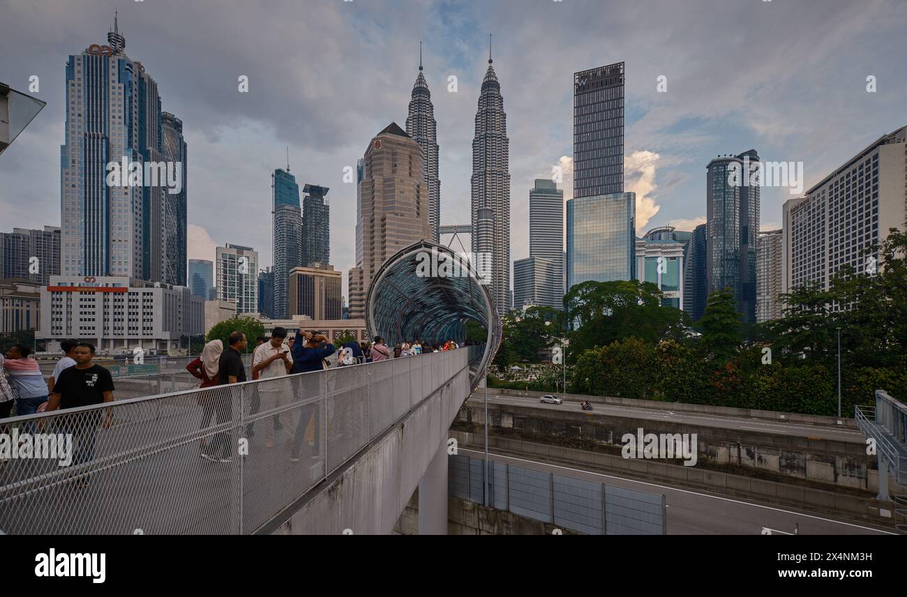 Saloma Link bridge in Kuala Lumpur, Malaysia is a 69 meters combined ...