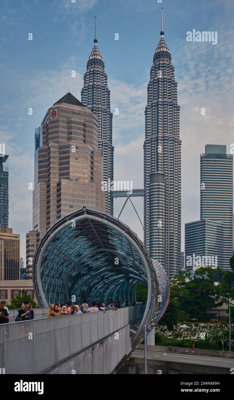 Saloma Link bridge in Kuala Lumpur, Malaysia is a 69 meters combined ...