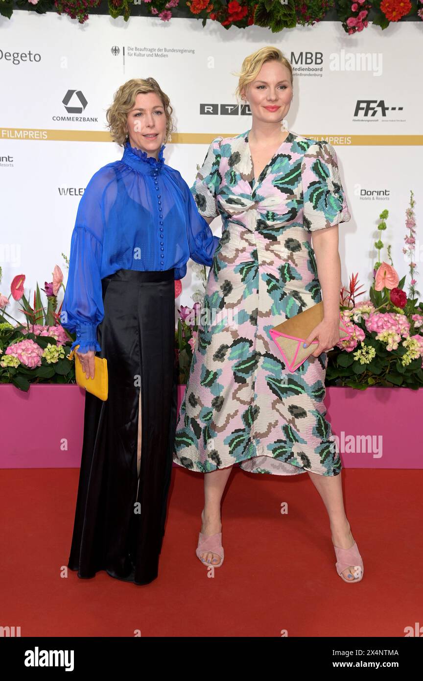 Brigitte Zeh und Rosalie Thomass bei der 74. Verleihung des Deutschen Filmpreises 2024 im ...