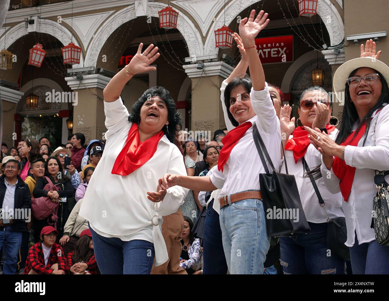 Vivió 100 hi-res stock photography and images - Alamy