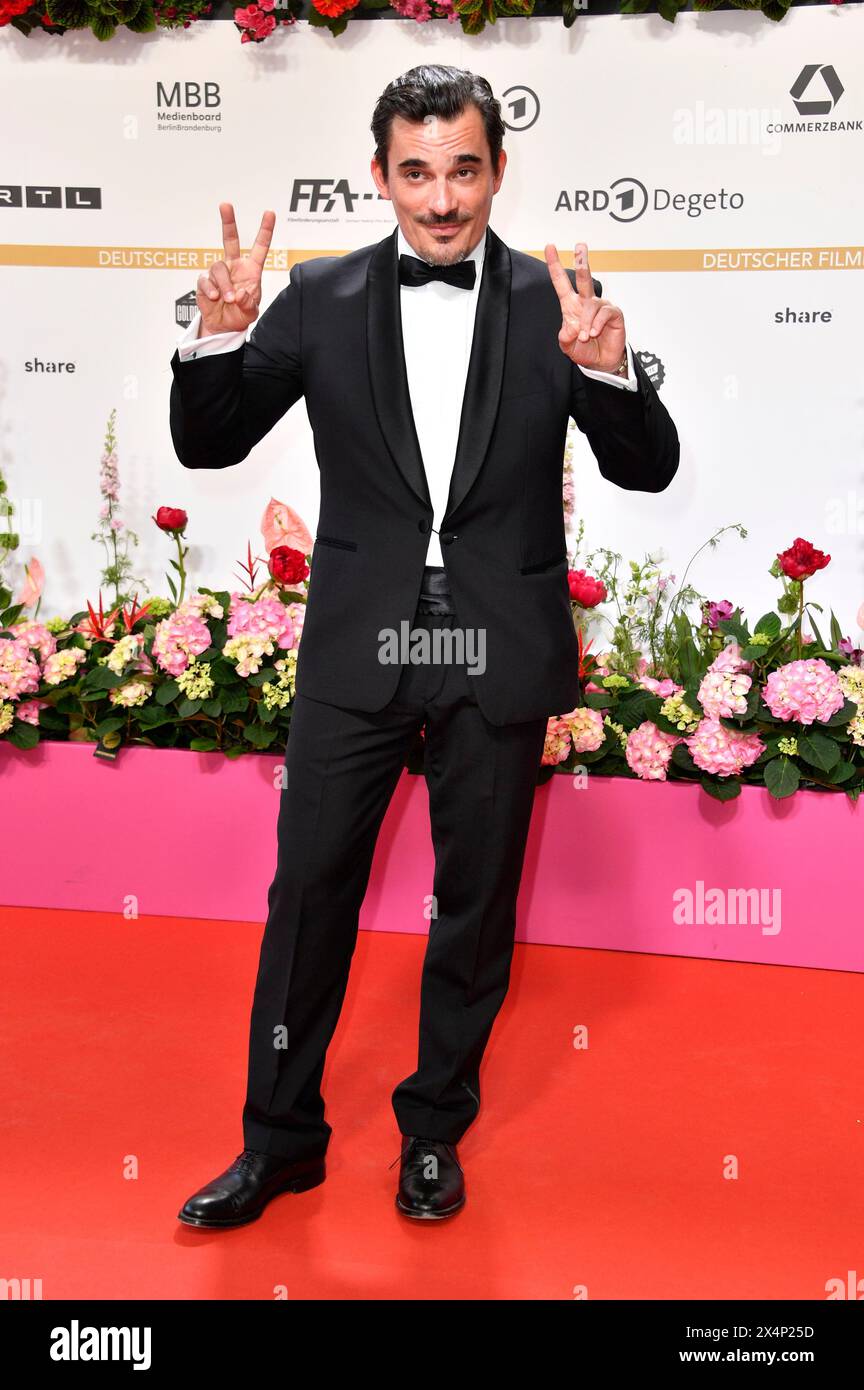 Hannes Wegener bei der 74. Verleihung des Deutschen Filmpreises 2024 im ...