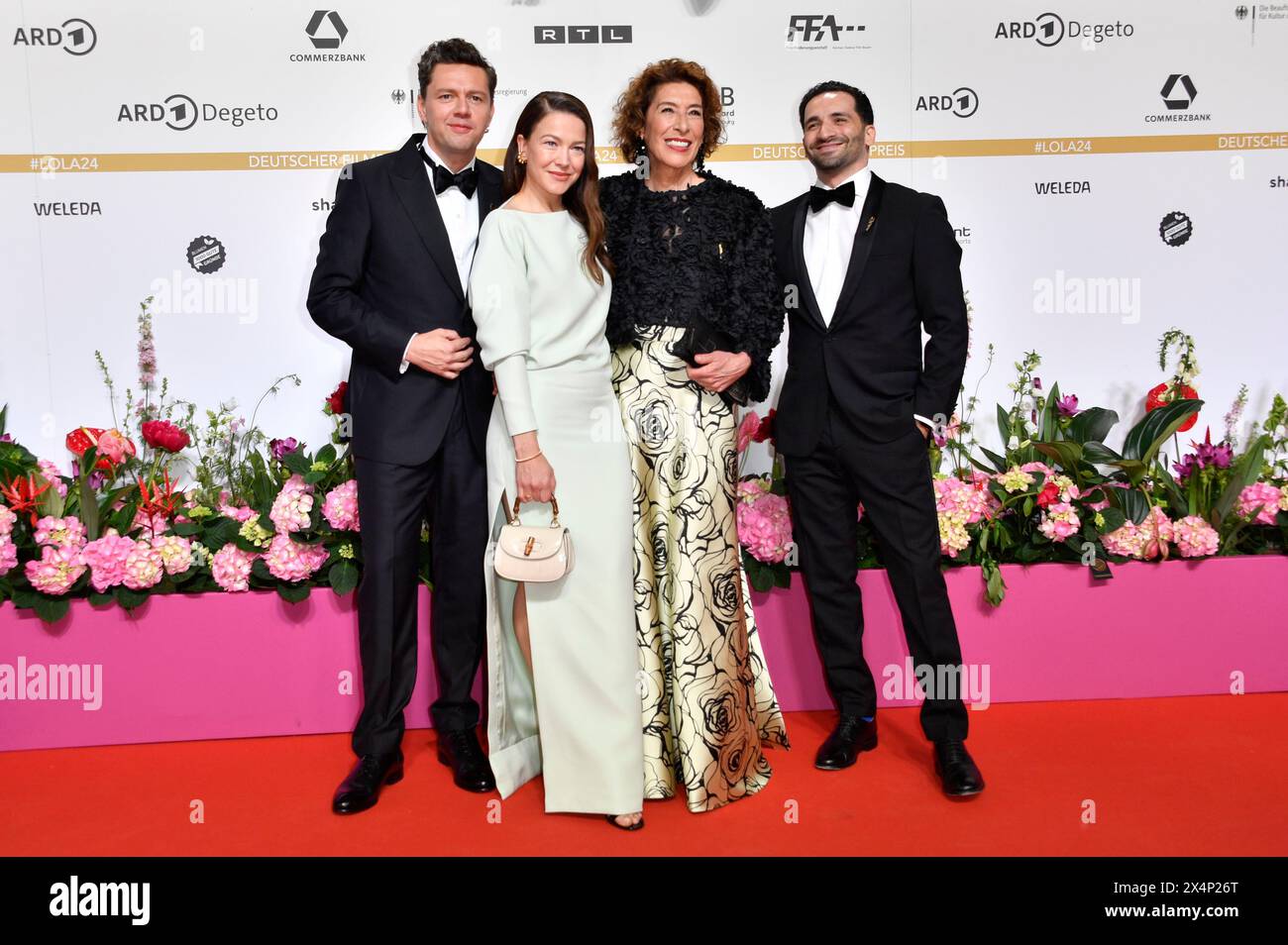 Christian Friedel, Hannah Herzsprung, Adele Neuhauser und Hassan ...