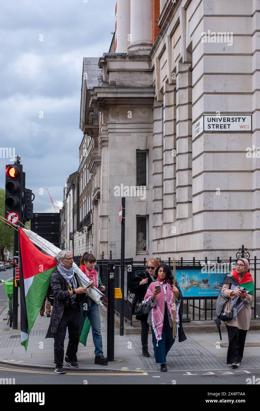 Student protestors protest at an anti-Israel pro-Palestine Gaza ...