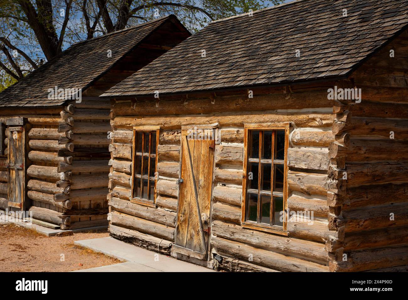 Log cabin, Pahvant Valley Heritage Trail, Territorial Statehouse State ...
