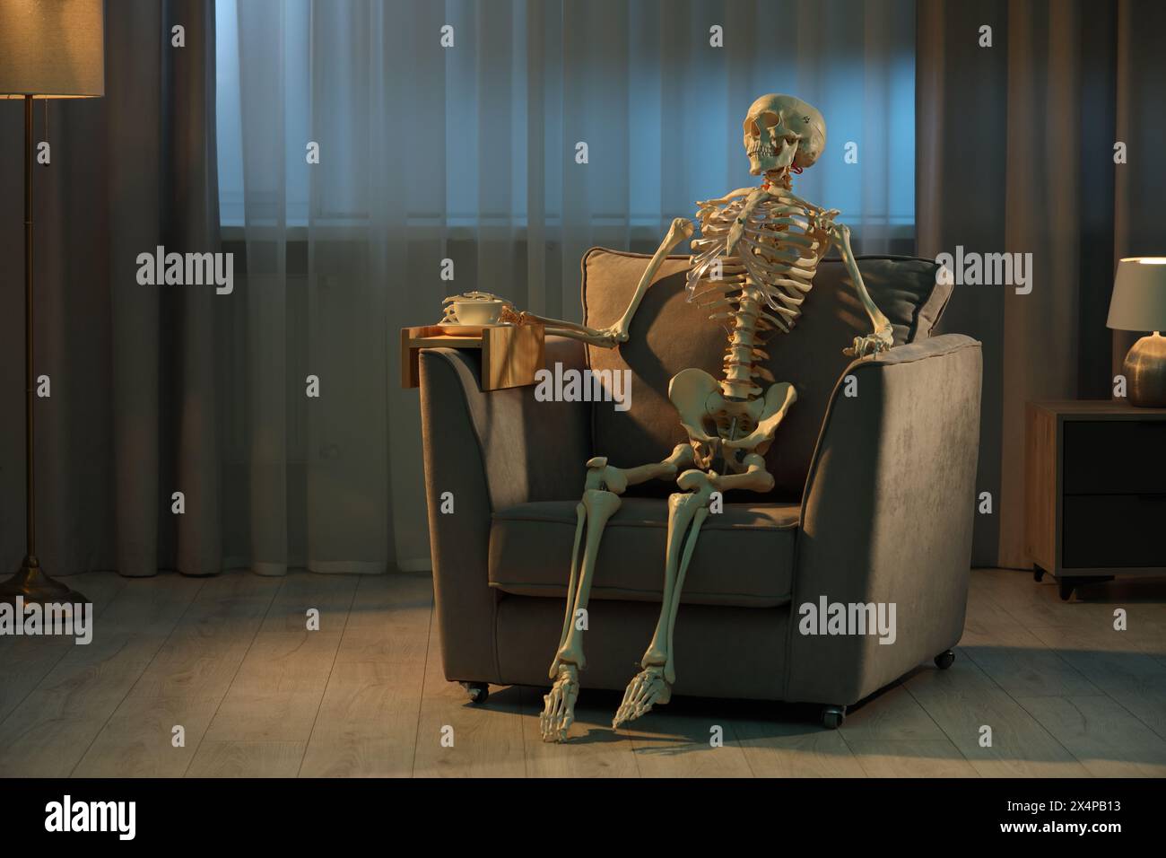 Skeleton sitting chair hi-res stock photography and images - Alamy