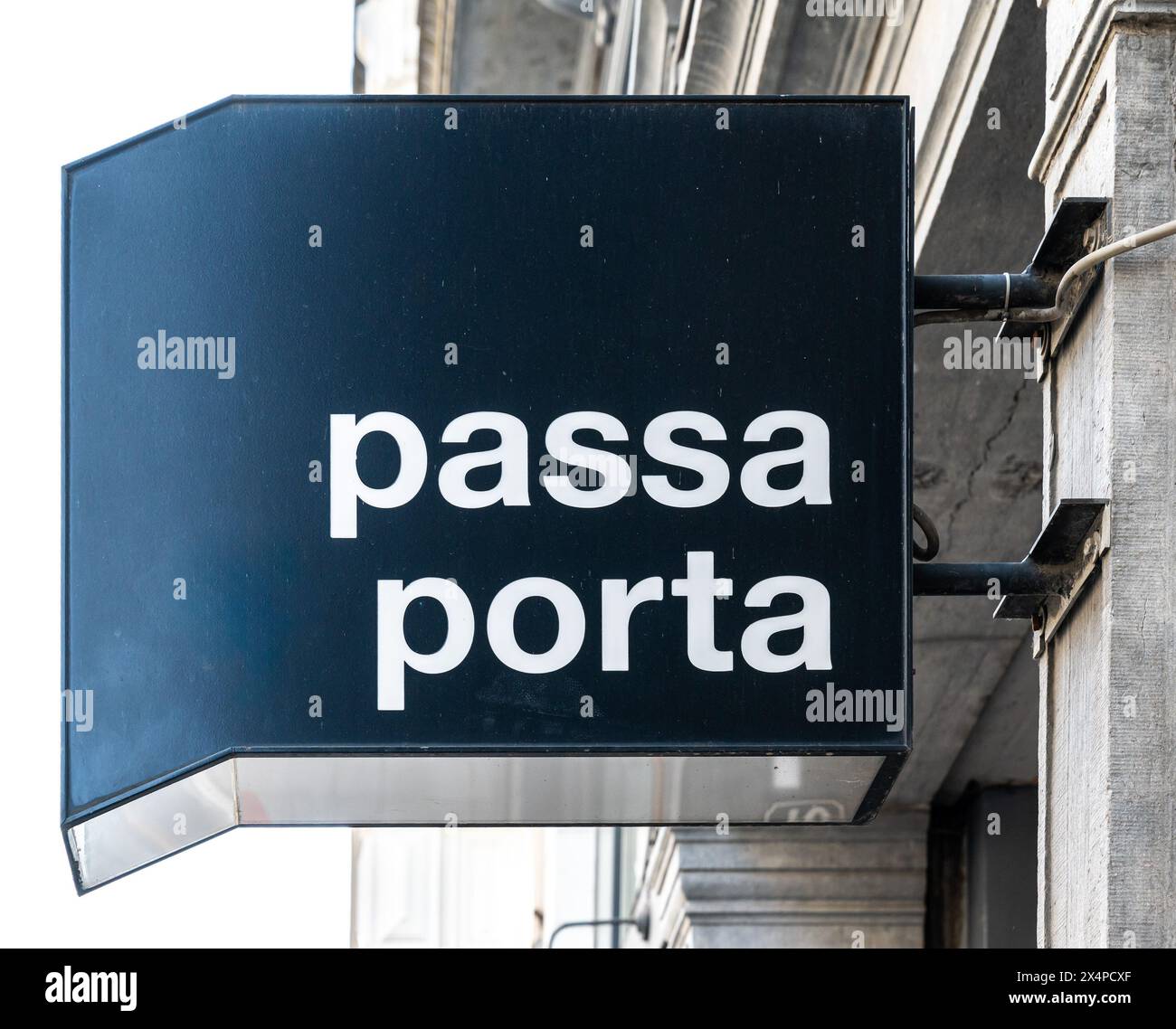 Passa porta hi-res stock photography and images - Alamy