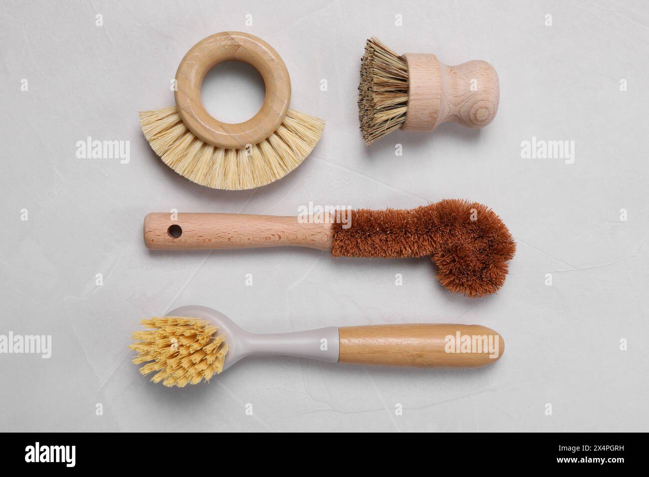 Dishwashing brushes hi-res stock photography and images - Alamy