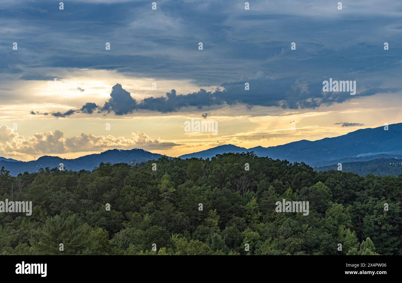 Tennessee Mountain Scene Stock Photo - Alamy
