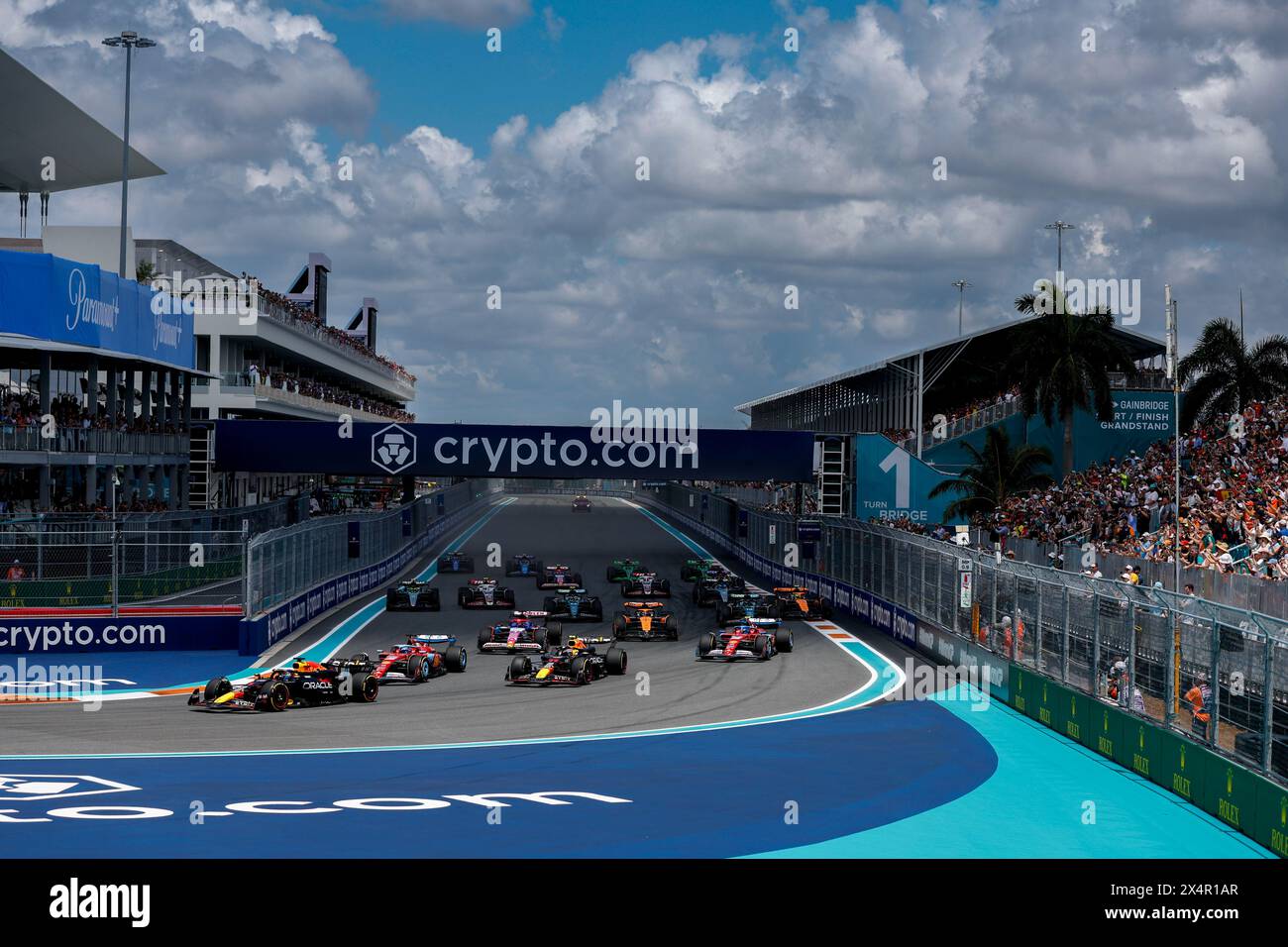 Start of the Sprint race during the Formula 1 Crypto.com Miami Grand ...
