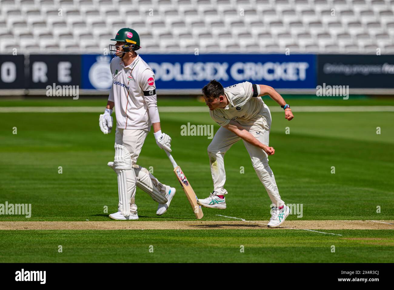 LONDON, UNITED KINGDOM. 04 May, 24. Ethan Bamber of Middlesex (right ...
