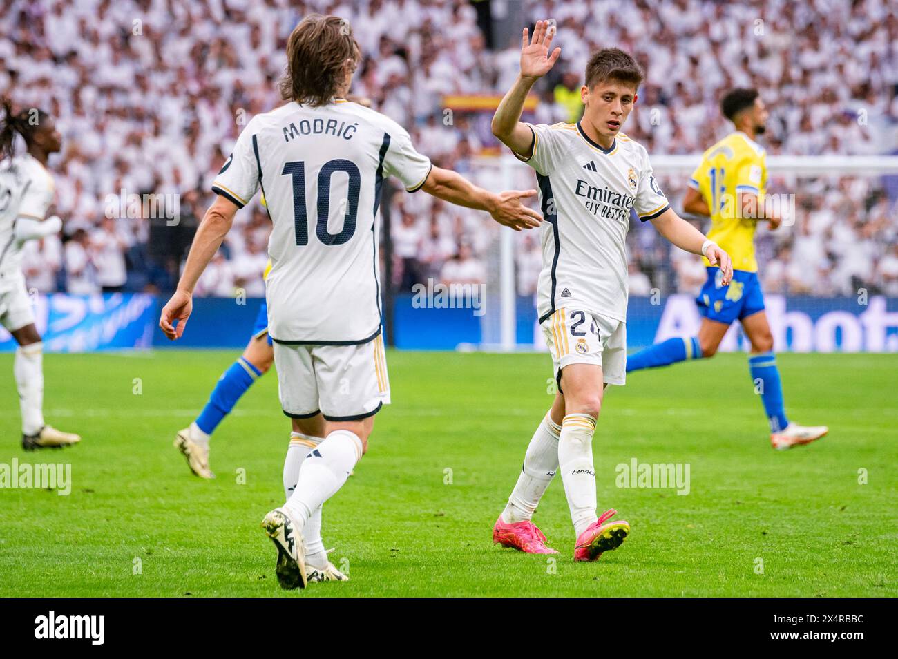 Madrid, Spain. 04th May, 2024. Arda Guler of Real Madrid (R) seen ...