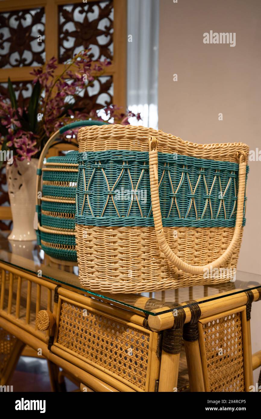 Beautiful souvenir shop seller hi-res stock photography and images - Alamy