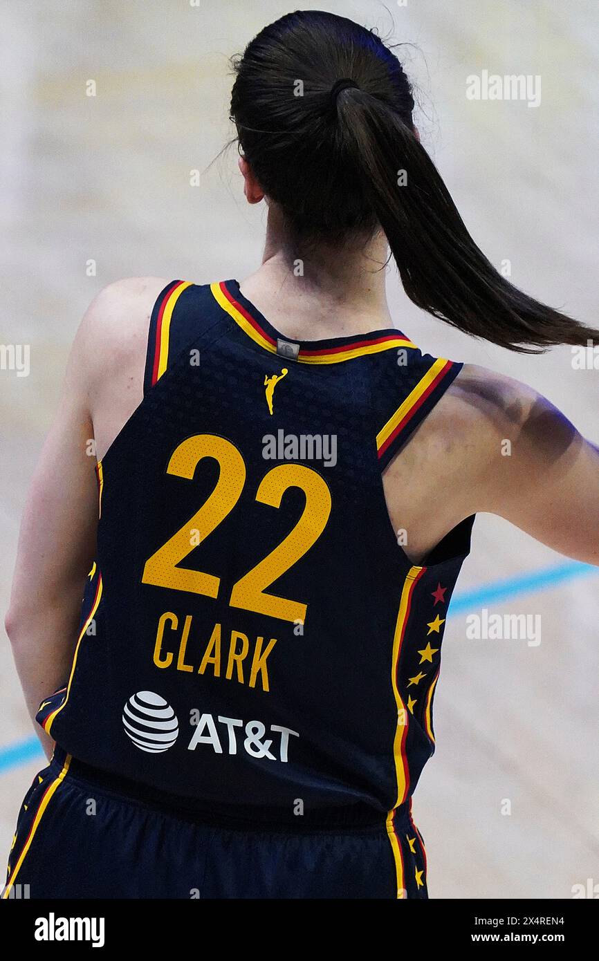 Indiana fever basketball team hi-res stock photography and images - Alamy
