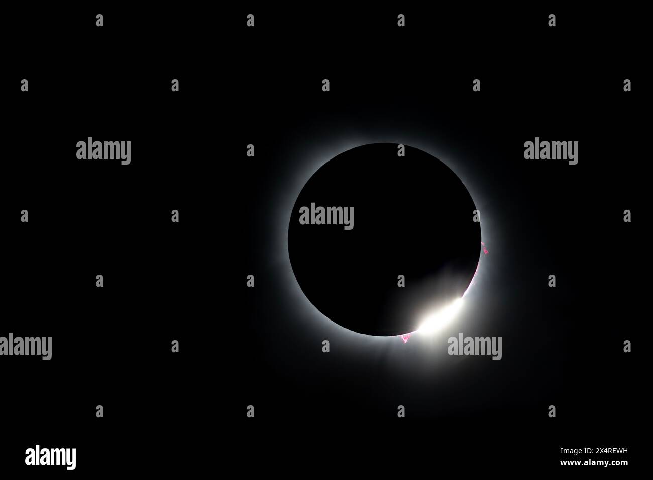 Diamond Ring effect of the 2024 total solar eclipse from Texas, USA ...