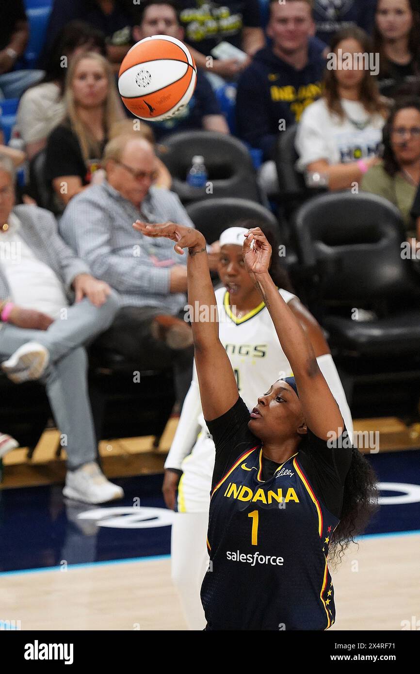 Dalas wings basketball team hi-res stock photography and images - Alamy