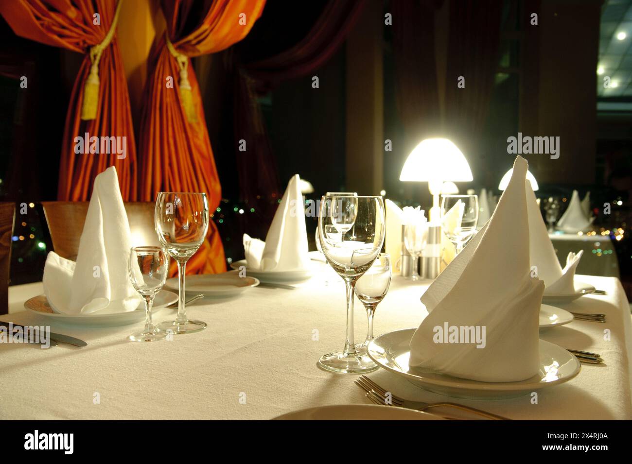 layed table at the restaurant Stock Photo - Alamy