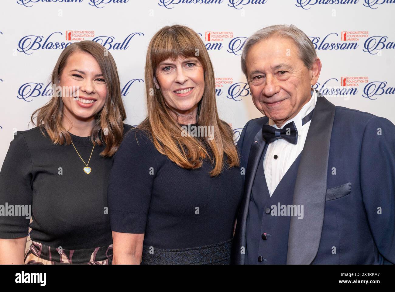 New York, New York, USA. 3rd May, 2024. Bindi Irwin, Terri Irwin and ...