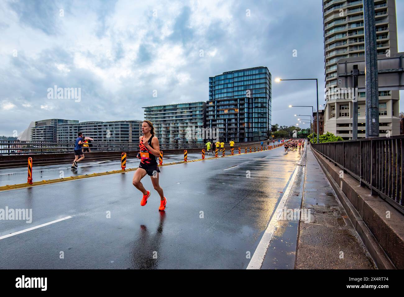 Hoka runaway sydney half marathon and 10km run 2024 hi-res stock ...