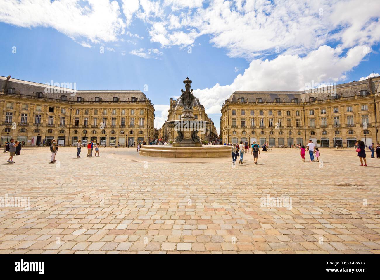 Downtown bordeaux france hi-res stock photography and images - Alamy