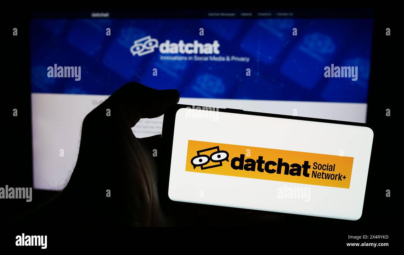 Datchat hi-res stock photography and images - Alamy