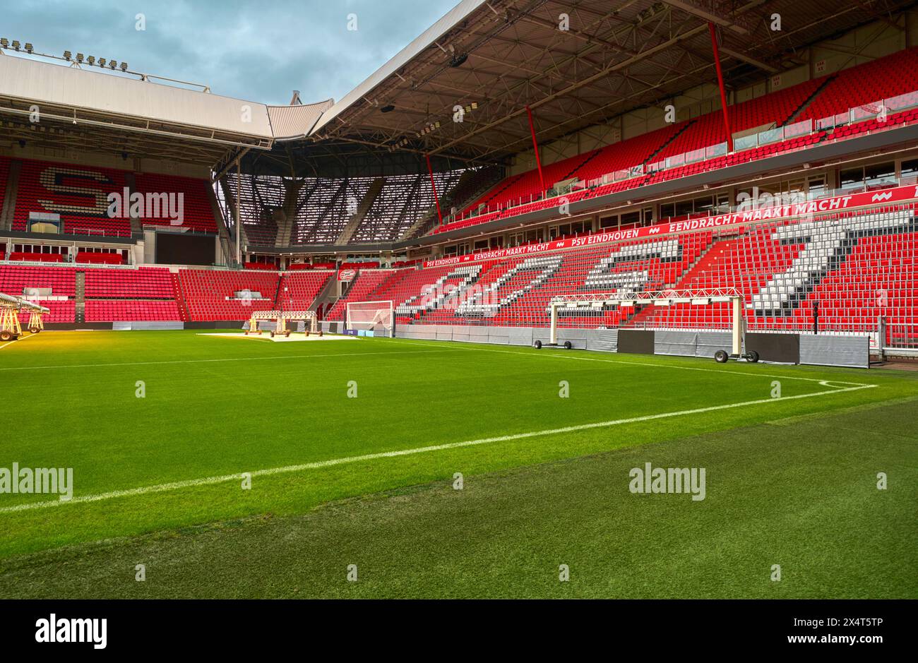 Philips stadion psv pitch view hi-res stock photography and images - Alamy