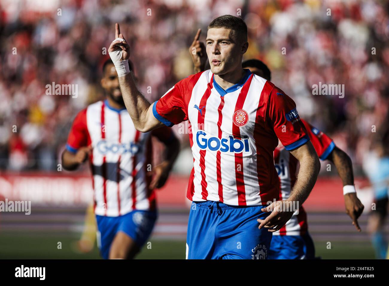 Artem Dovbyk of Girona FC celebrates a goal during the Spanish ...