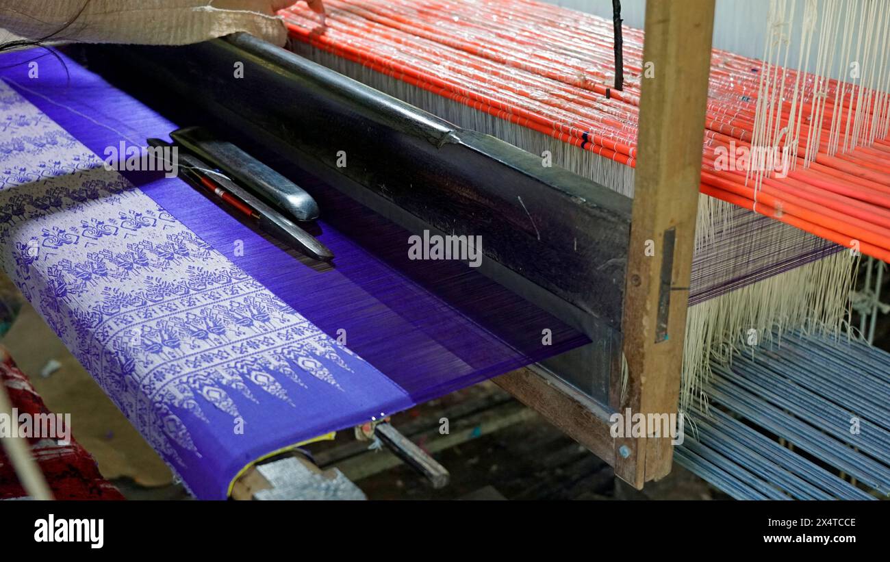 silk manufacture on silk island in phnom penh Stock Photo - Alamy