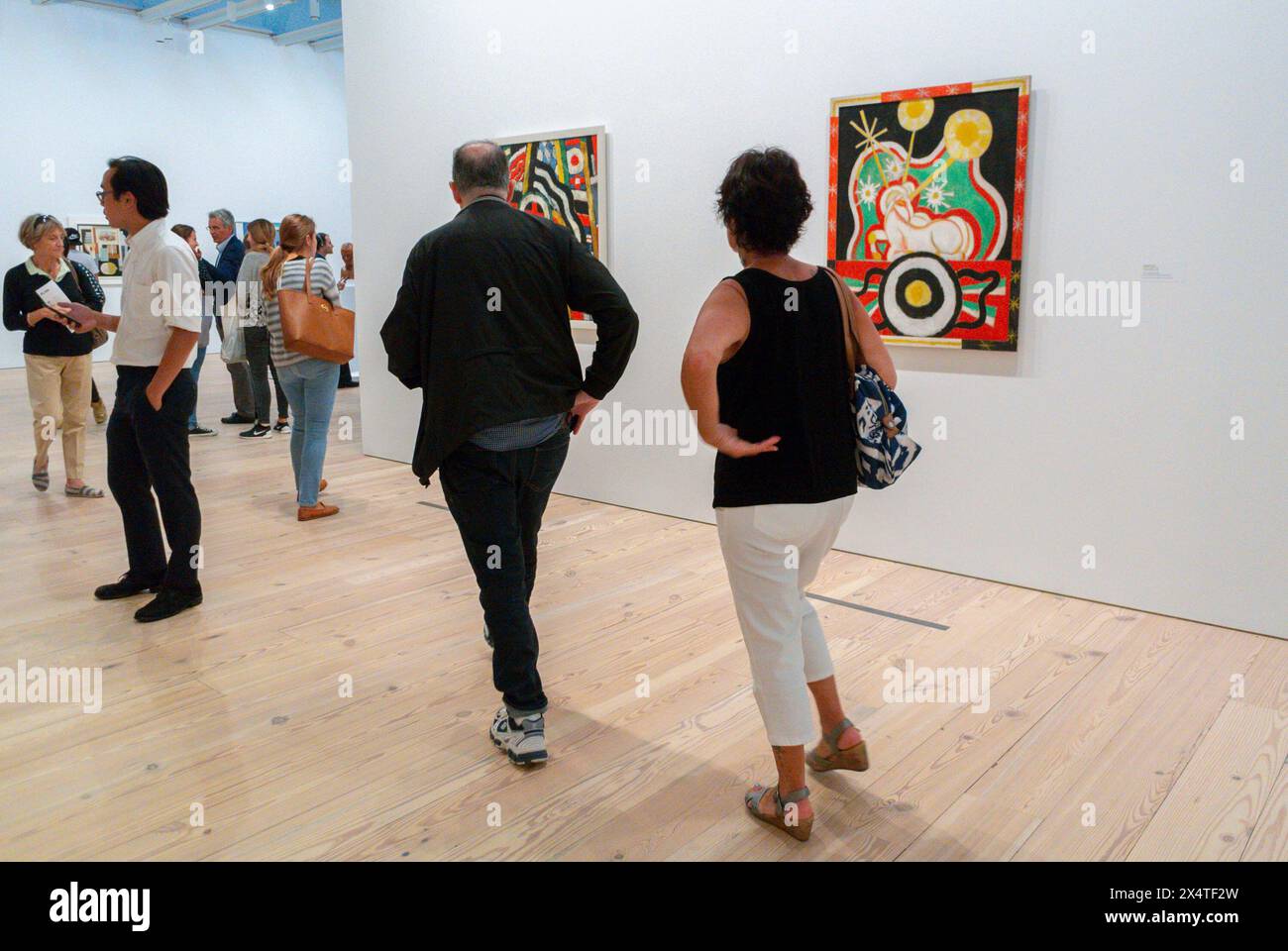 New York City, NY, USA, Crowd People, Tourists, Visiting inside ...