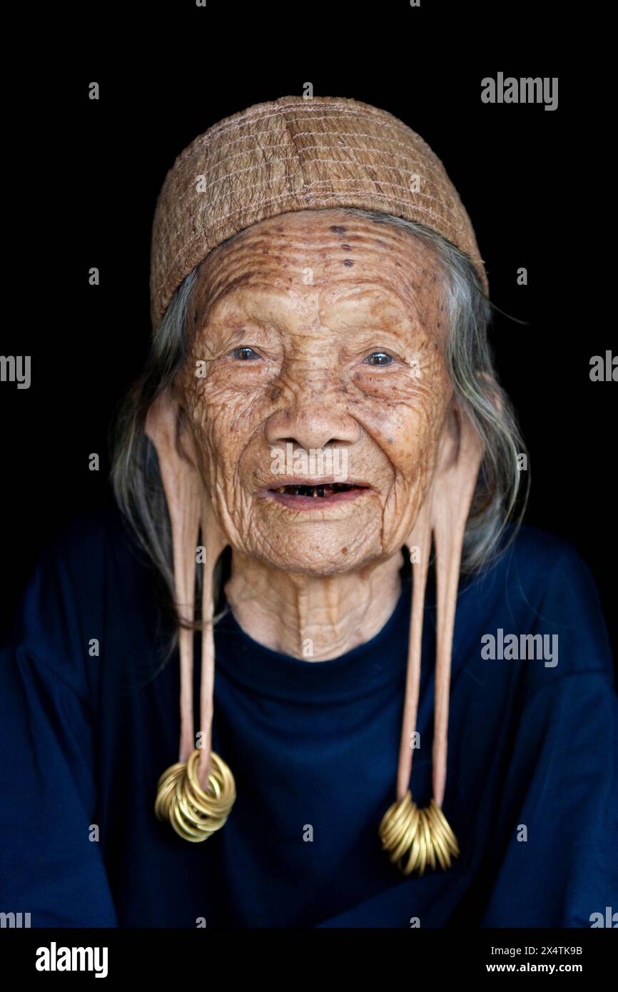Elder from Dayak Kenyah tribe (ethnic minority group), Pampang, East ...