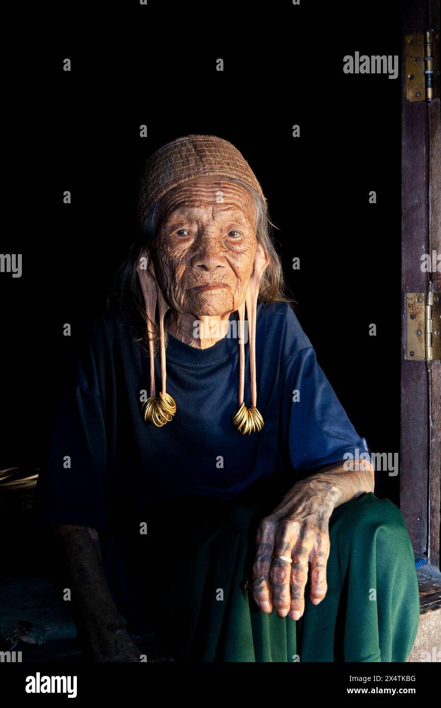 Elder from Dayak Kenyah tribe (ethnic minority group), Pampang, East ...
