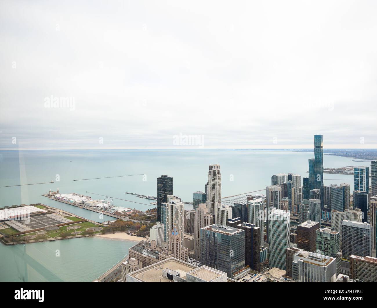 360 chicago observation deck hi-res stock photography and images - Alamy