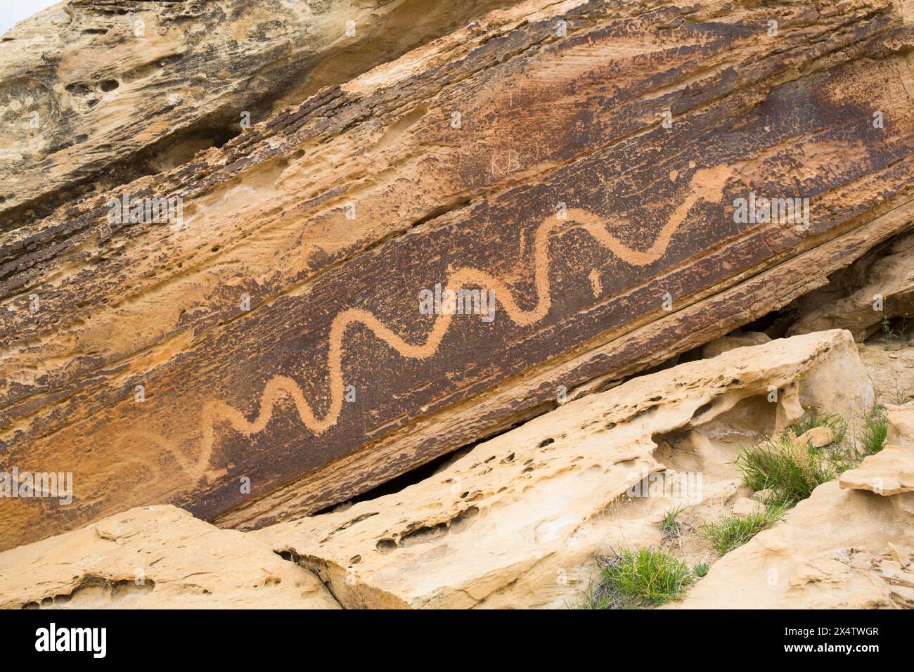 Snake petroglyph hi-res stock photography and images - Alamy