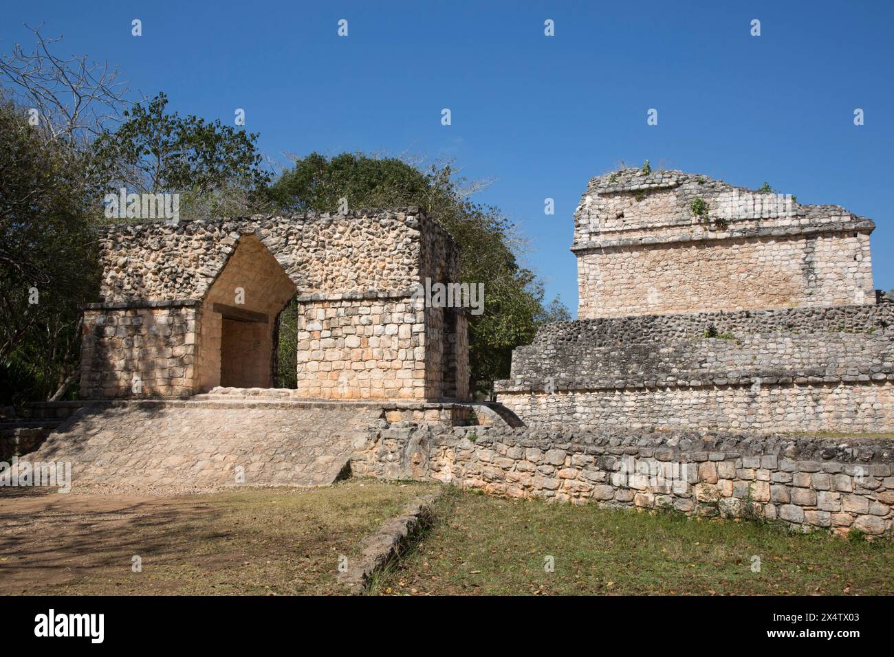Entrance Arch, Ek Balam, Yucatec-Mayan Archaeological Site, Yucatan ...