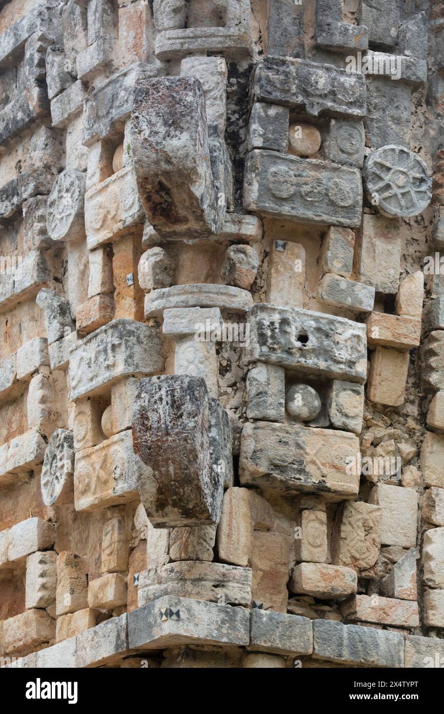Stone mask hi-res stock photography and images - Alamy