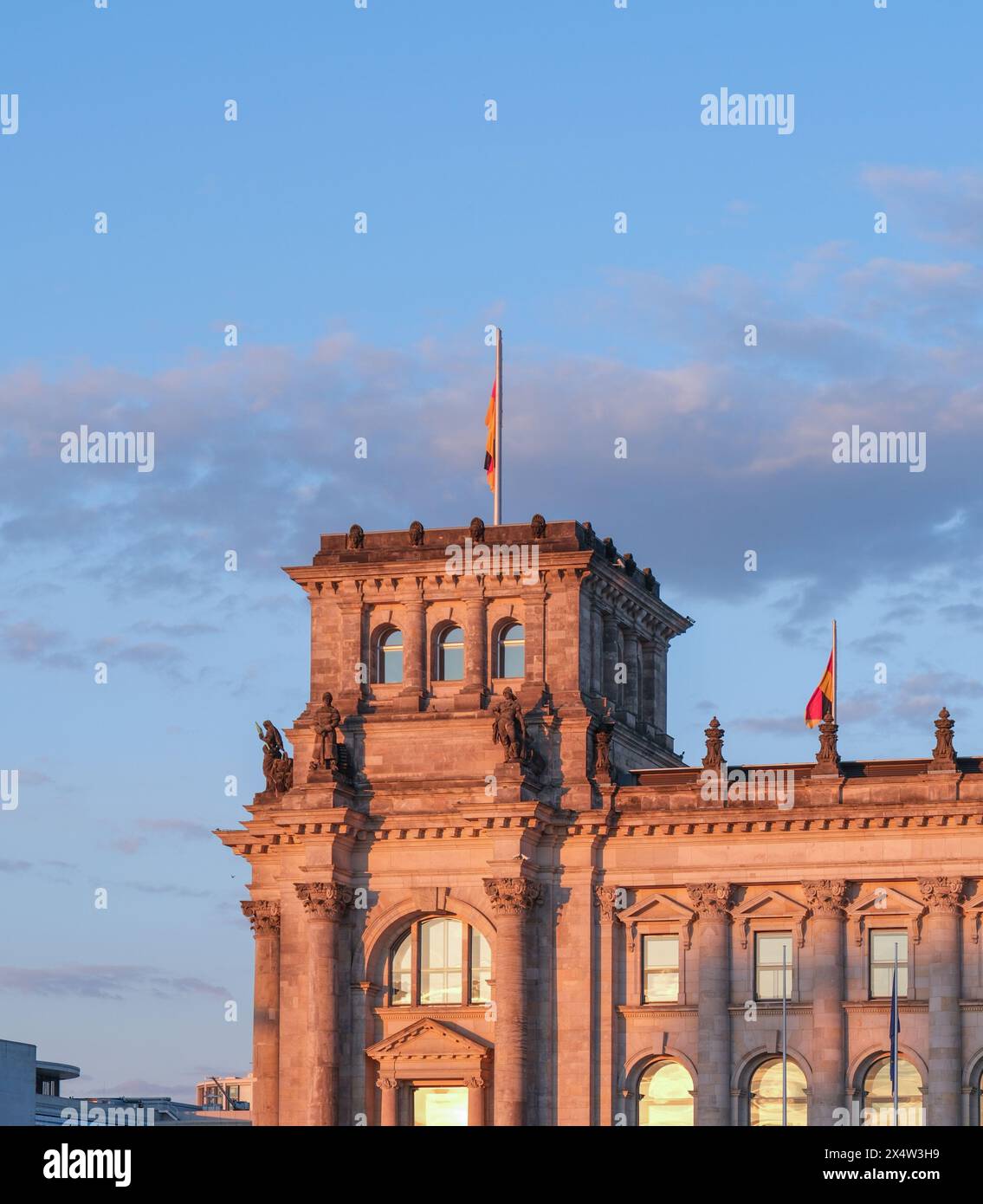 High-resolution photograph of the Reichstag, the German Parliament, at ...