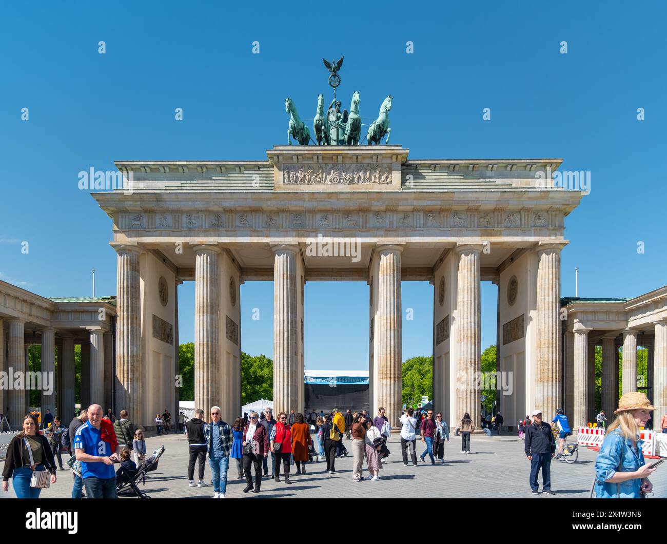 Berlin Brandenburg Gate. Historic germany architektur and point of ...
