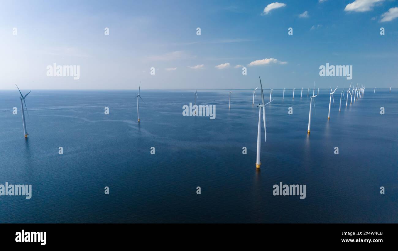Floating offshore wind farm hi-res stock photography and images - Alamy
