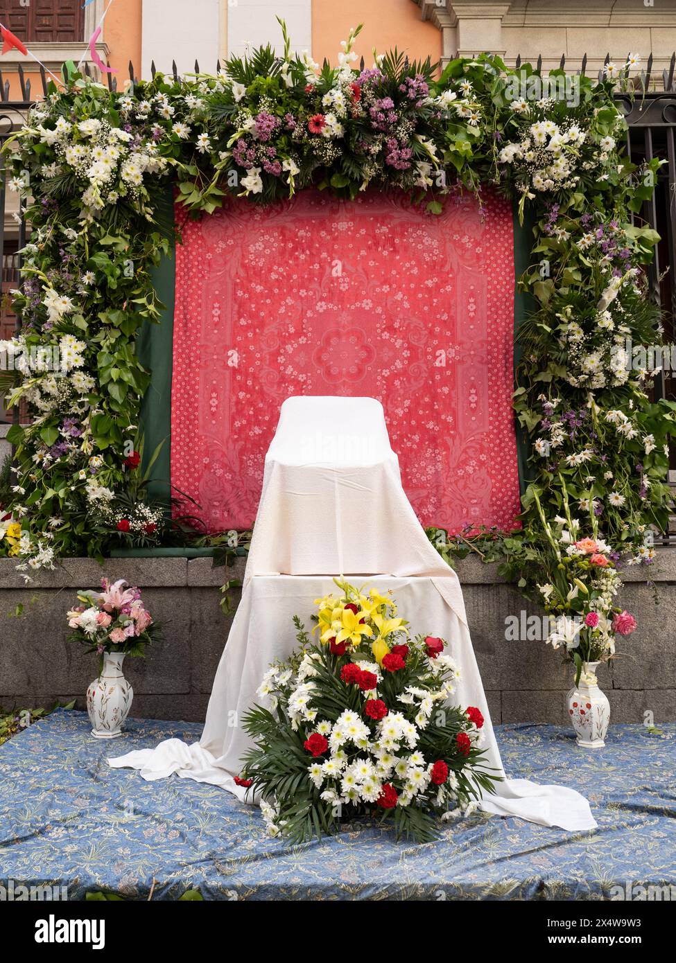 Madrid, Spain. 5th May, 2024. The empty altar of the 'Maya' Aitana ...